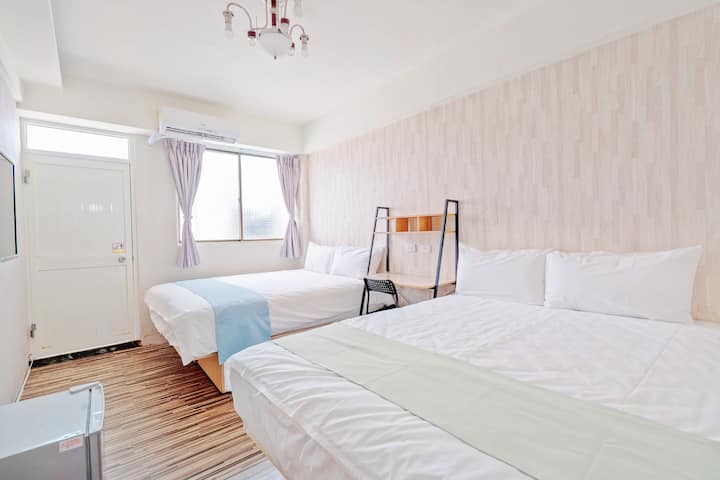 Taichung Elevator 8 People (3 Suites)with Balcony - 西屯區