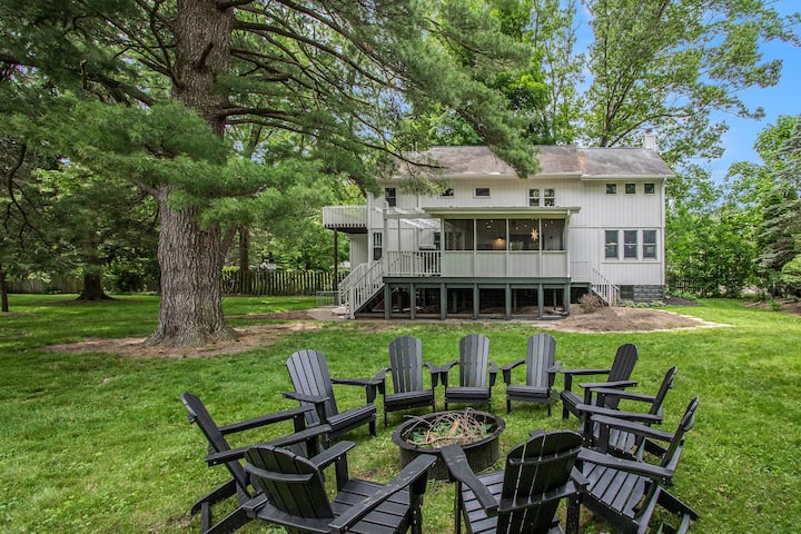 Lodge & Cabin | Walk 2 Lake | King Beds | Hot Tubs - New Buffalo, MI