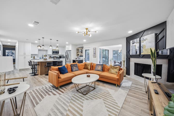Stylish Renovated 4bd In Bedford + Grill! - Grapevine, TX