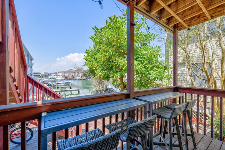 Canal Front Condo (Newly Renovated) - Ocean City, MD