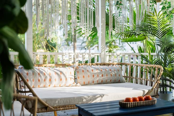 The Florida Bungalow
Peaceful Home- Porch | Hottub - Orlando, FL
