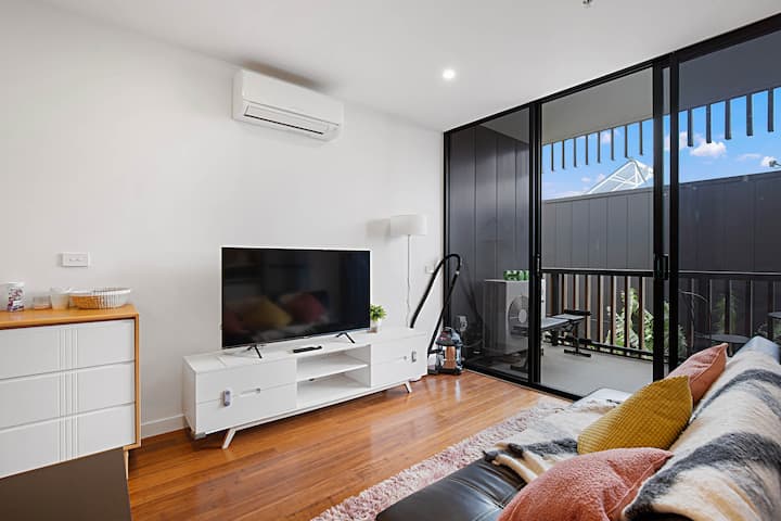 Central Living In Northcote - Ivanhoe
