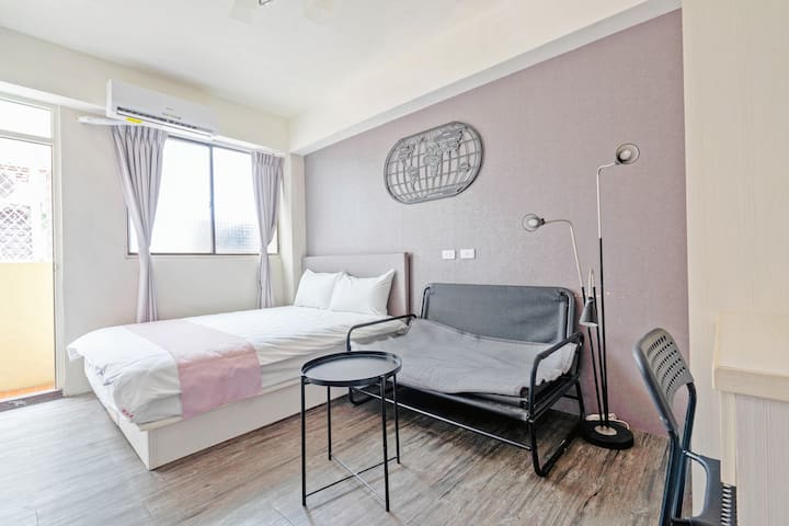 Taichung Elevator 12-15 People (6 Suites) Balcony - Taichung City