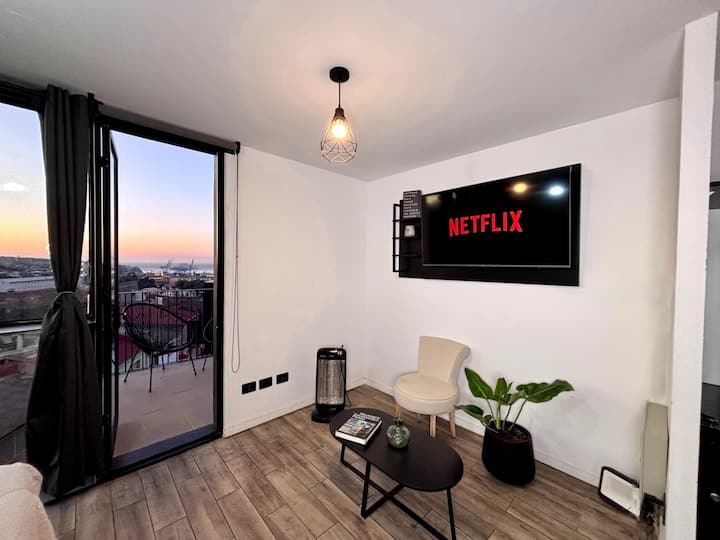 V1 - Moderno Loft Con Terraza, Vista Y Wifi Veloz - Valparaíso, Chile
