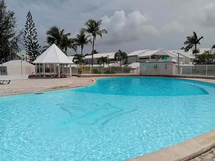 Mahina - Appt Avec Piscine Partagée - Saint-François
