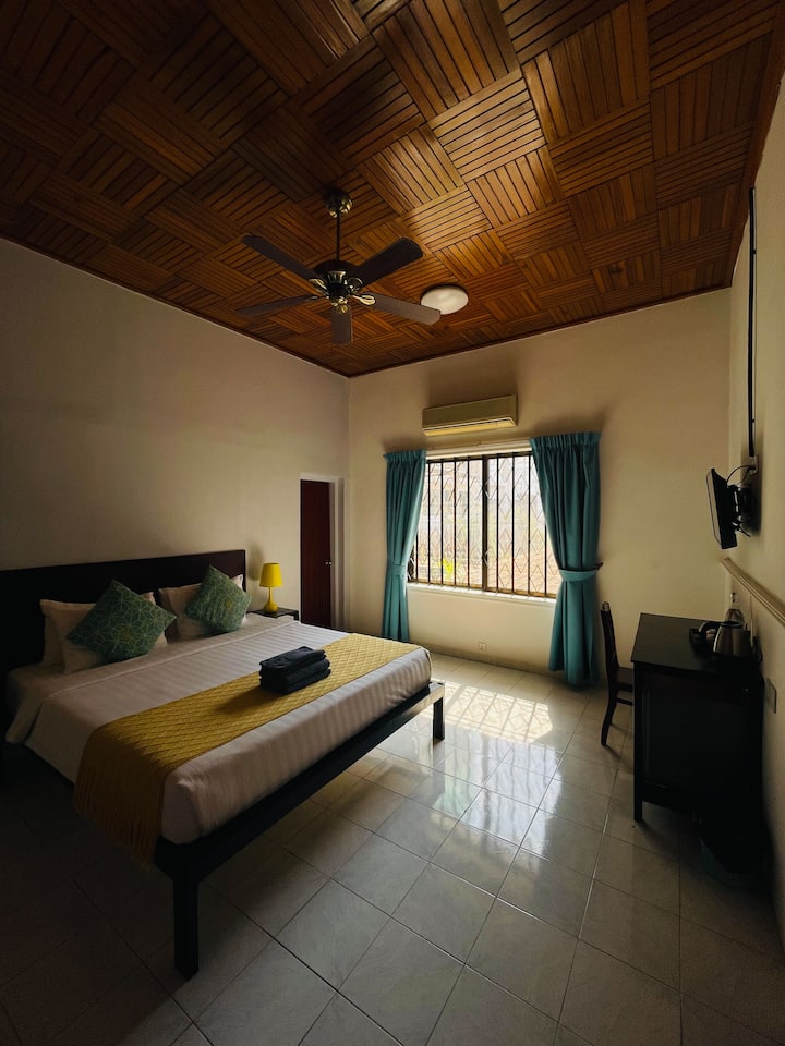 *Boutique Living* Deluxe King - Phnom Penh
