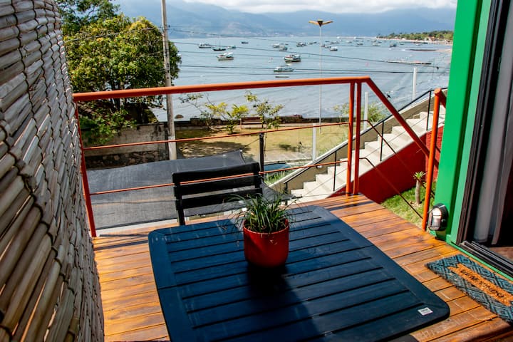 Suíte Verde: Varanda Vista P/ Mar E Minicozinha - São Sebastião