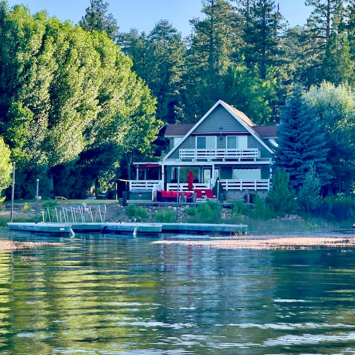 Lakefront, Spa, King Beds, Fireplace, Private Dock - ビッグ・ベアー・レイク, CA