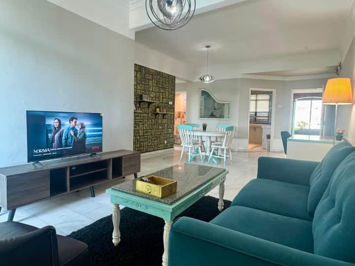 Century Bay Private Residences 3br Suite - Penang