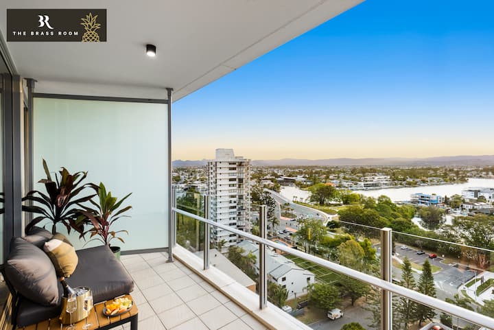 The Brass Pineapple Wyndham Surfers Paradise+beach - Gold Coast