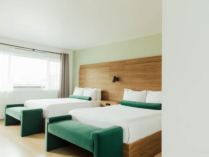2 Queen Room In Ucluelet - Ucluelet