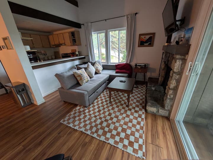 Momu's Mountain Retreat - Tahoe City, CA