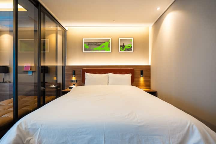 Bona Haeundae Fantastic Ocean View(바다와 해운대구남로뷰) - Busan