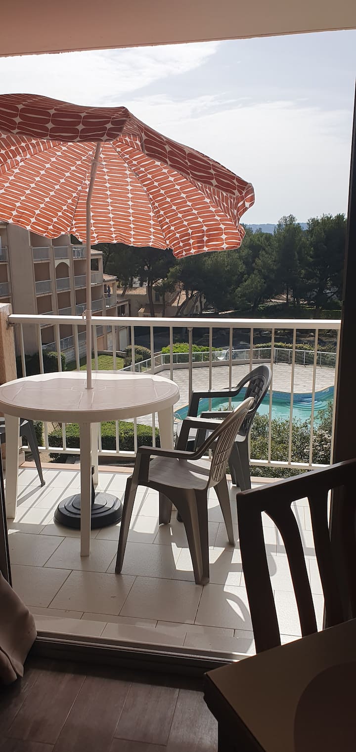 Appt Classé Piscine-balcon-parking-wifi-clim - Balaruc-les-Bains