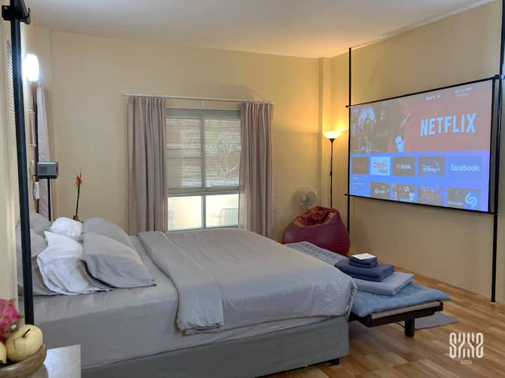 Relax Wfh Chill Base | Monitor•projector•fast Wifi - Thailand