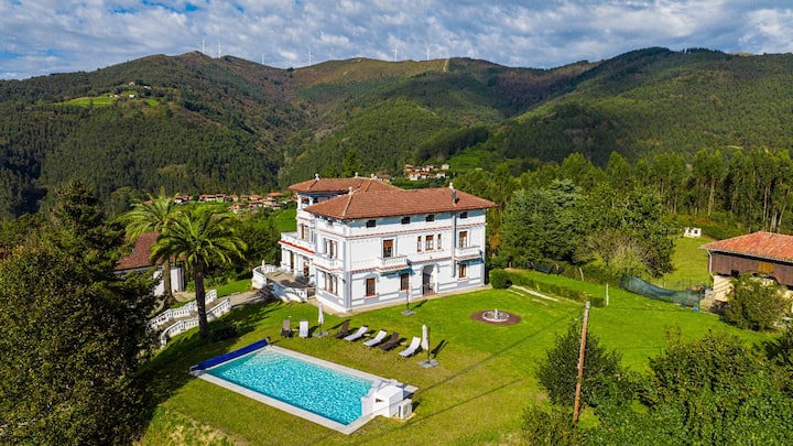 Villa  Con Piscina. Villa Alicia. La Perla Indiana - Salas