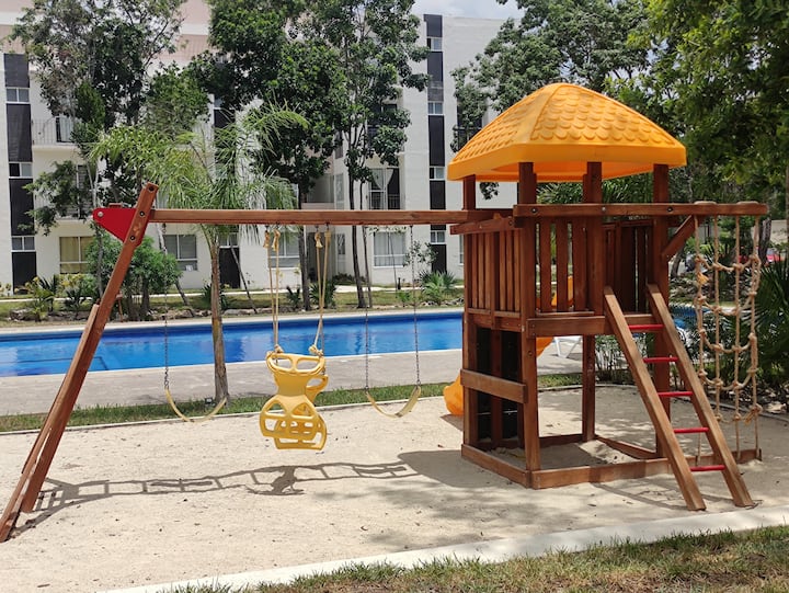 Iknal-en Compañía De- - Cancún