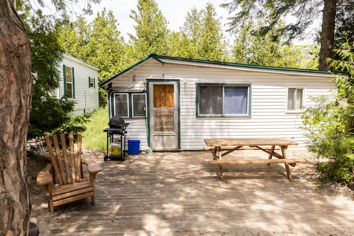 Private Beach Access - Cottage 4 - Sauble Beach