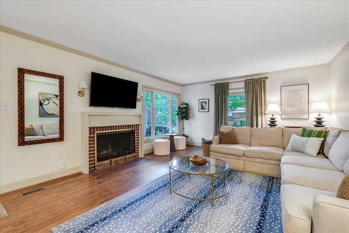 Location Location Location! - Greensboro, NC