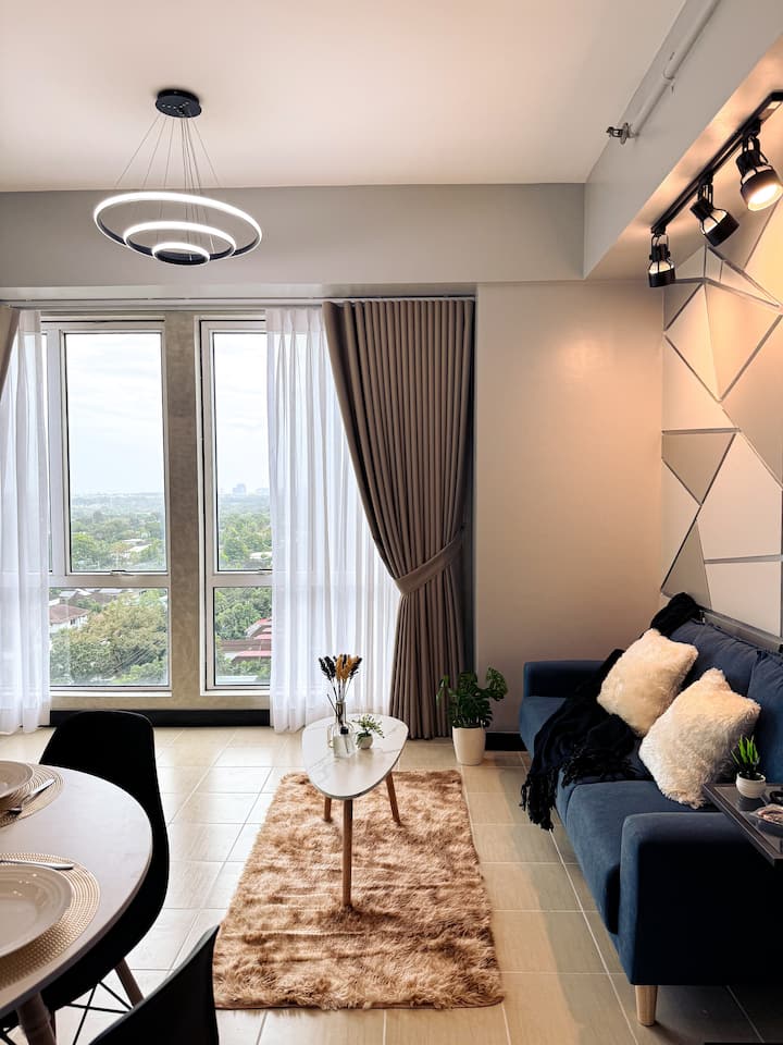 2br Suite W/ A View In Makati, Near Bgc & Airport - Manila