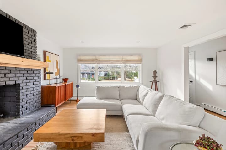 Newly Renovated Modern Home With Pristine Pool - Fire Island, NY