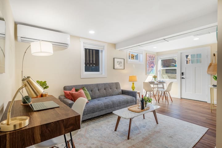 Near Downtown & Waterfront | Ac| Pet Friendly - Tacoma, WA