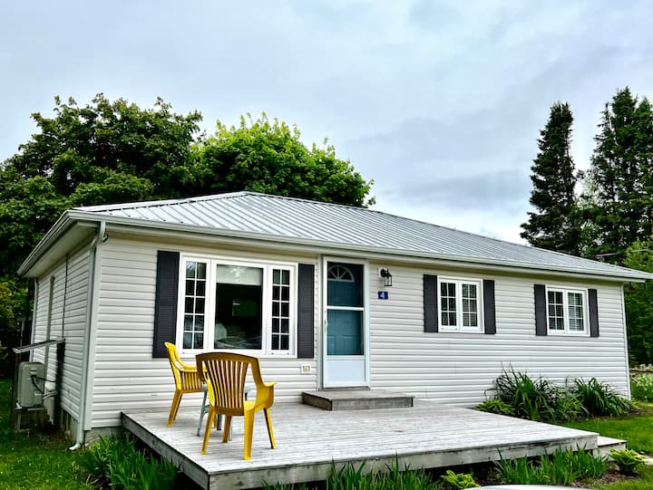 The Cozy Cottage At Parlee Beach - Shediac