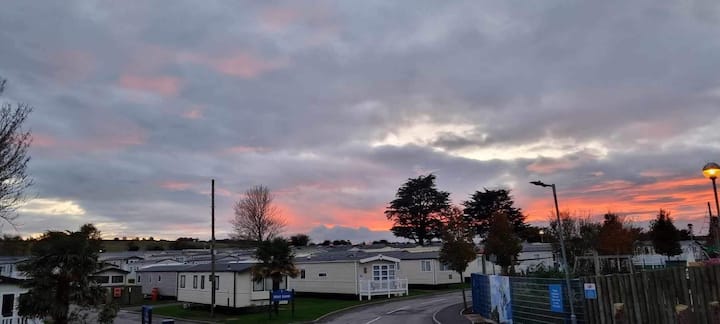 Vix Ventures Autism, Family & Dog Friendly Caravan - Weymouth