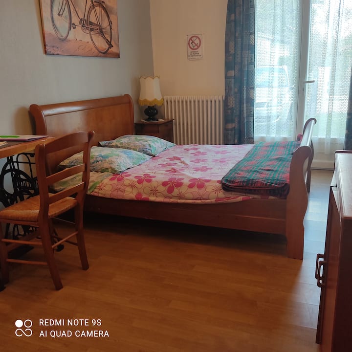 Petit Studio  Indépendant,cosy, Calme, Près De Bdx - Artigues-près-Bordeaux