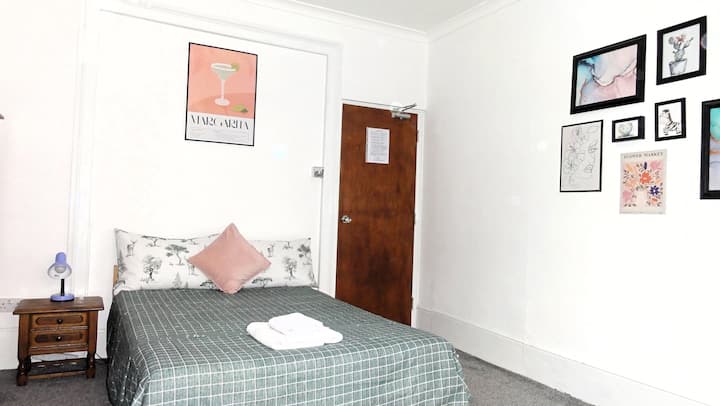 Private Room Camden Town (Grfl) - London
