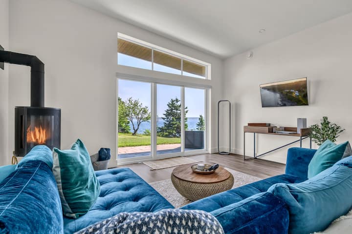 Luxury Oceanfront Cottage-rose Bay, Lunenburg #2 - Lunenburg