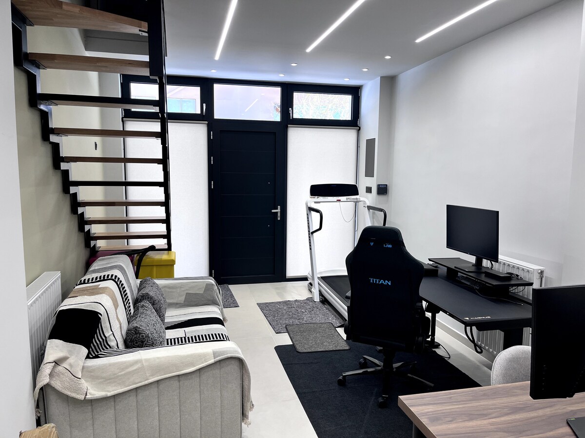 Patras Flex Office - Houses for Rent in Patra, Greece - Airbnb