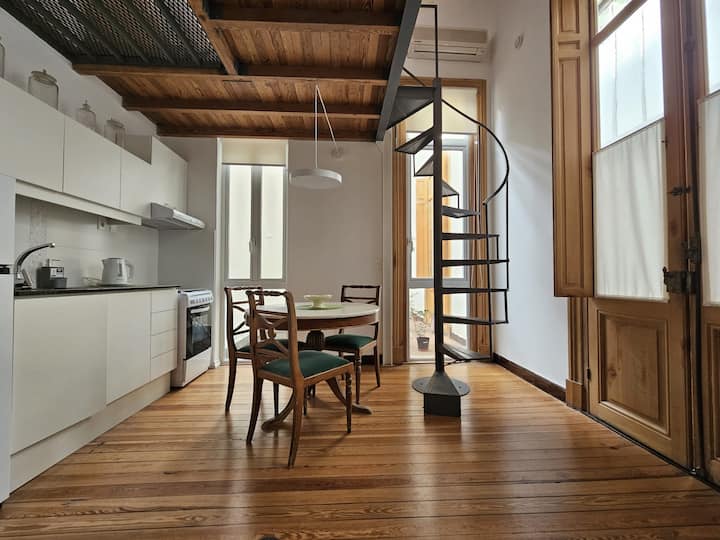 Loft Reciclado Estilo Antiguo A 100mts Del Mar 101 - Montevideo