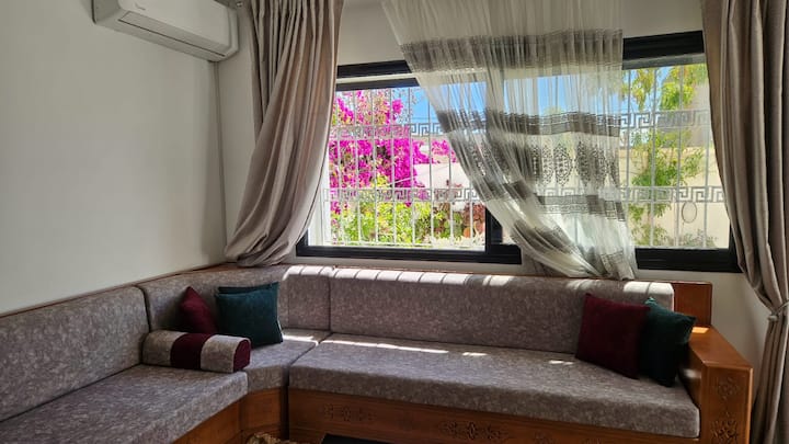 Villa Entière Récente Et Climatisée à Kelibia - Kélibia