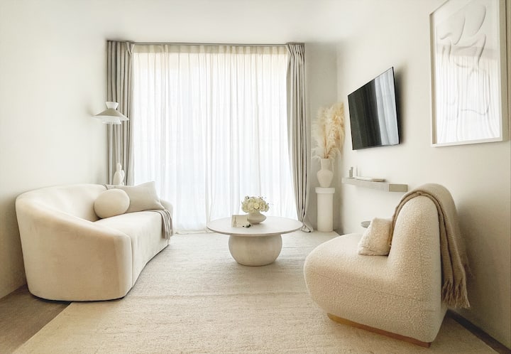 Modern 2 Bed Near Central Park | No Cleaning Fee - New York