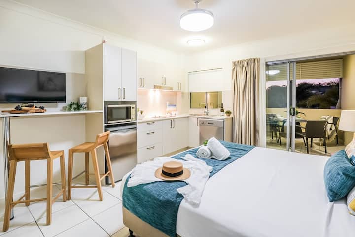 1770 Lagoons Central Resort Studio Pool View Room - Agnes Water