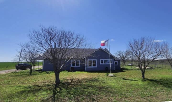 Ranchette | Pet Friendly | Fenced Yard | Sleeps 12 - Vernon, TX