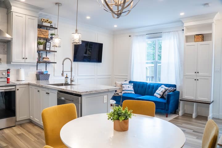 Steps From Downtown! Parking And Patio’s! - Newfoundland and Labrador