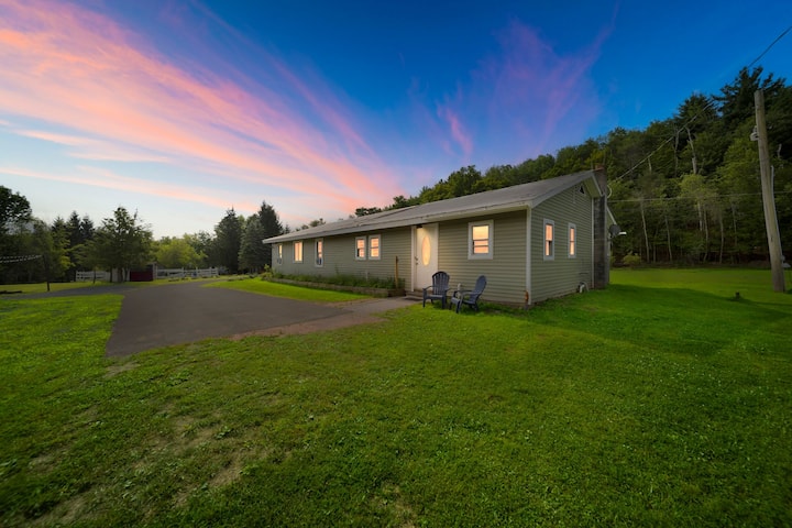 The Lake House - Pool, Hot Tub, Sauna - Bethel, NY