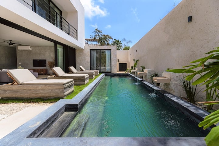 Casa Aguacate - Luxury Villa W/ Beach Club Access - Tulum
