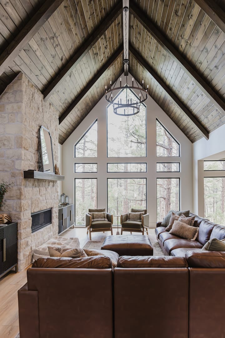 Luxe Lodge | Theater, Sauna, 4 King Suites, Slide! - United States