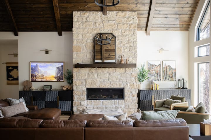 Luxe Lodge | Theater, Sauna, 4 King Suites, Slide! - Show Low, AZ