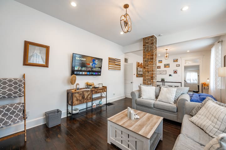 Union Farmhouse | Dwtn Indy Minutes From Lucas Oil - University Heights – Indianapolis