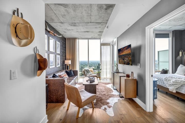 The Ranch On Rainey - Austin