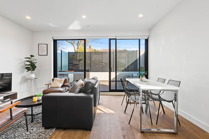Domi Rentals - The Balaclava Apartment - St Kilda