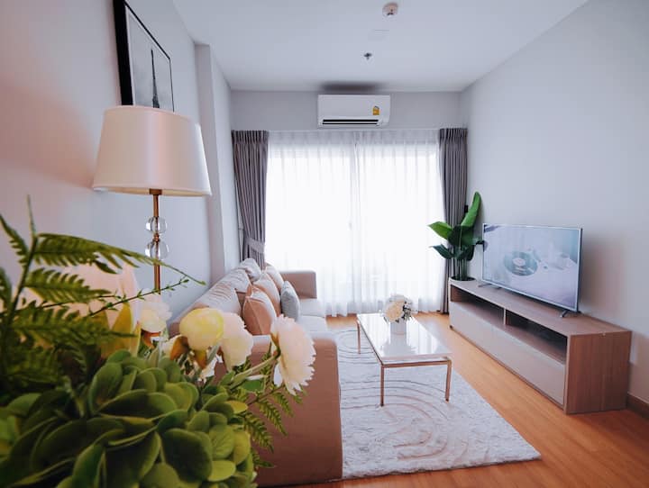 Luxury Room Overlooking The City Center Chiangmai - Chiang Mai