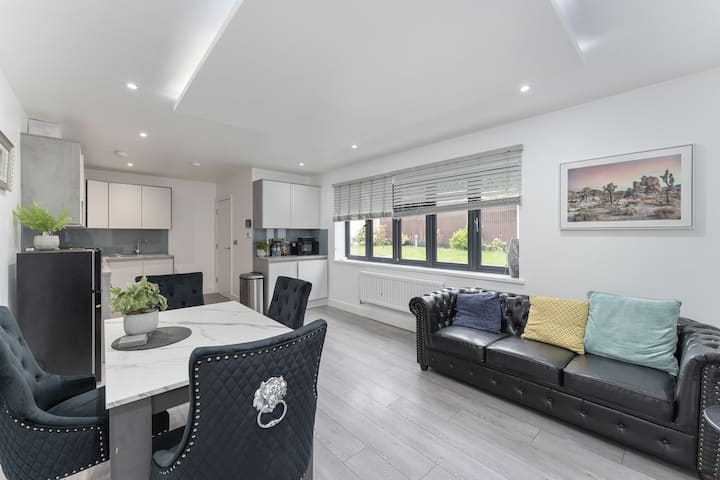 Amazing 1 Bed Flat With Garden Access - 크로이던