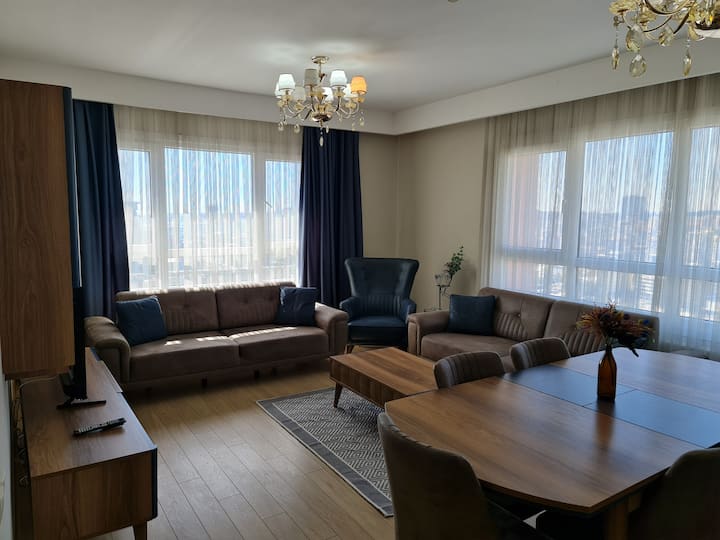 3 Rooms - 1 Living Room Ideal For Families New. - Estambul