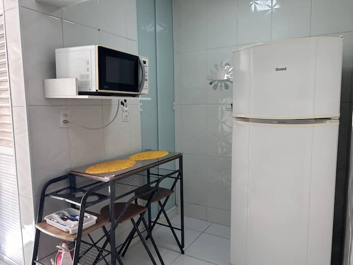 Quarto Com Ventilador No Centro Metrô A Uma Quadra - Río de Janeiro