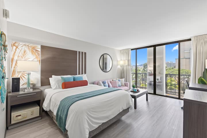 Relaxing & Cozy Coastal Studio With Free Parking! - Honolulu, HI